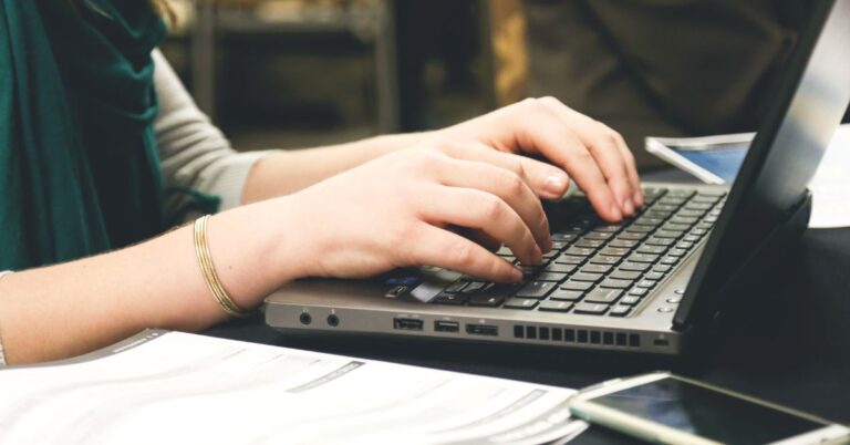 12 last minute Halloween costumes for legal professionals - One Legal